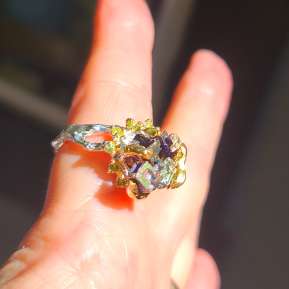 Natural Kharma by Avelon | Jewelry | Bismuth Peridot Sterling Gold Ring Sz9 | Poshmark